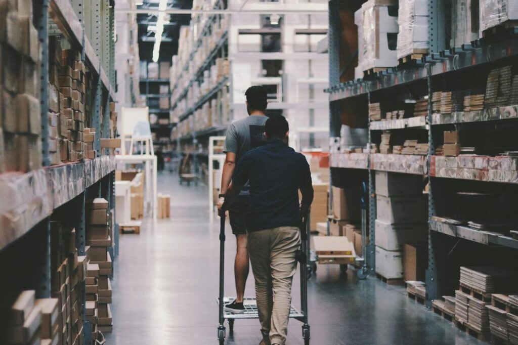 Single Warehouse vs Multi-Warehouse: Mana yang Lebih Baik? - Biteship